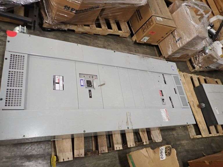 Siemens 400A Panelboard with Circuit Breakers - Yellow Tag Auctions
