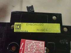 Lot of (23) Square D Circuit Breakers - Yellow Tag Auctions