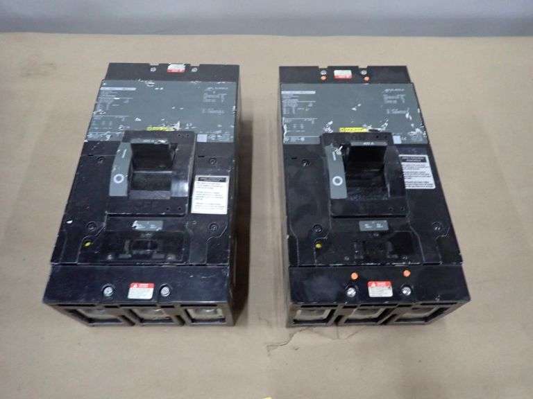 Lot of (2) Square D Circuit Breakers - Yellow Tag Auctions