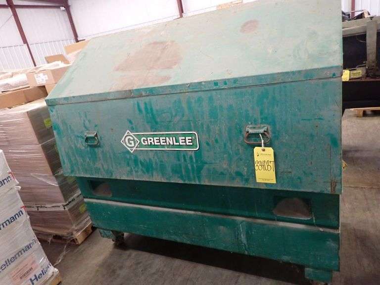 Greenlee Slant Top Box - Yellow Tag Auctions
