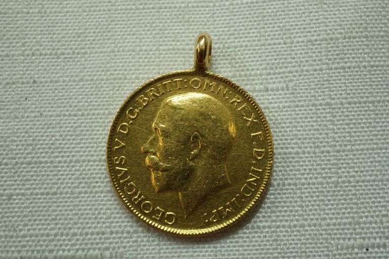 1925 British Gold Sovereign Made into Charm - Yellow Tag Auctions