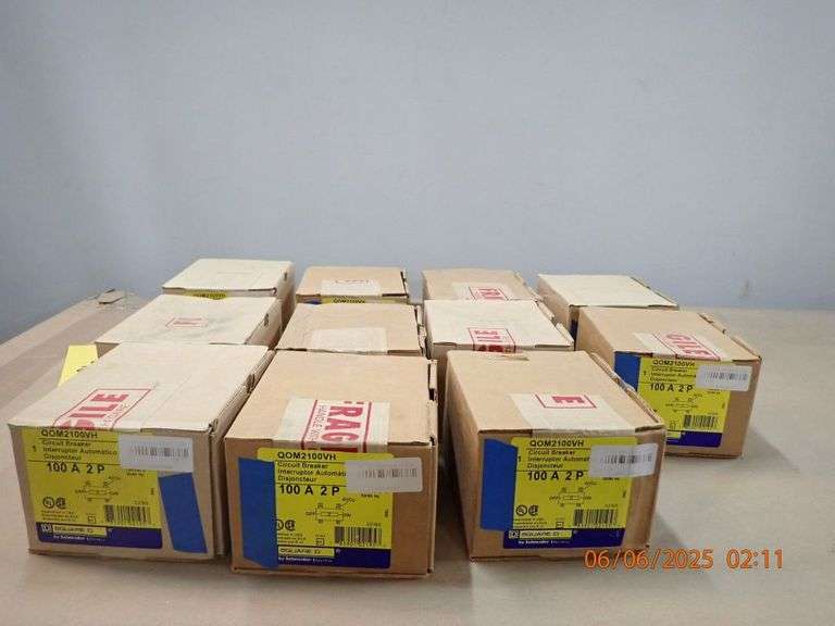 Lot of (11) Square D 100A Circuit Breakers - Yellow Tag Auctions