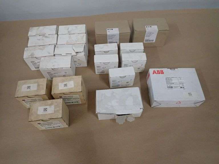 Lot of Assorted Components - Yellow Tag Auctions