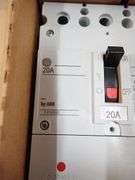 Lot of (3) Assorted Circuit Breakers - Yellow Tag Auctions