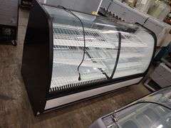 True Curved Glass Display Merchandiser - Yellow Tag Auctions