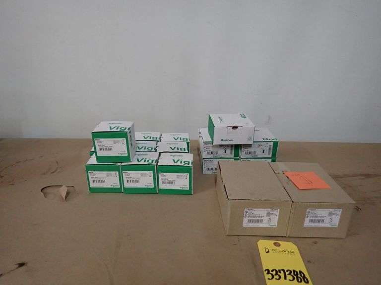 Lot of Assorted Electrical Components - Yellow Tag Auctions