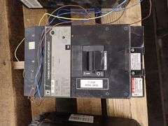 Lot of (6) Square D Circuit Breakers - Yellow Tag Auctions