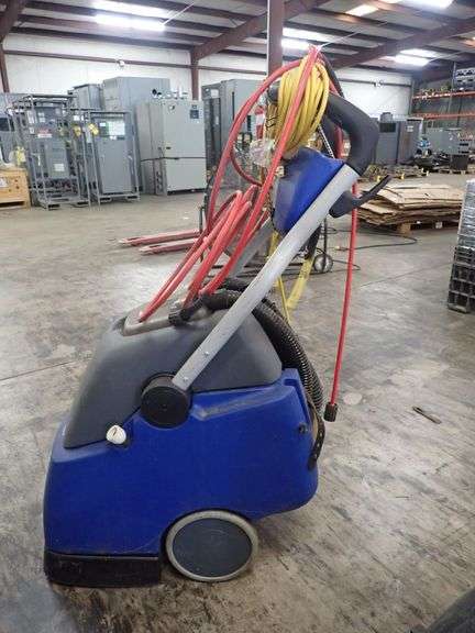 Windsor Clipper Duo Floor Scrubber - Yellow Tag Auctions
