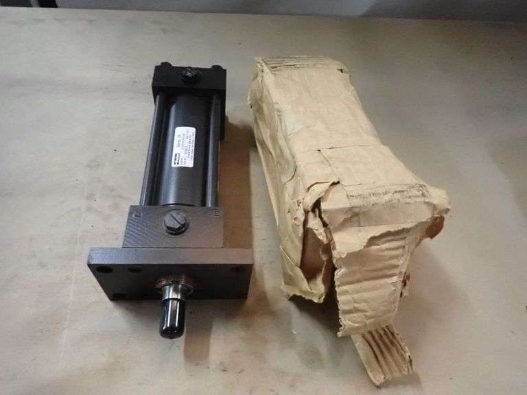 Lot of (2) Parker Cylinders - Yellow Tag Auctions
