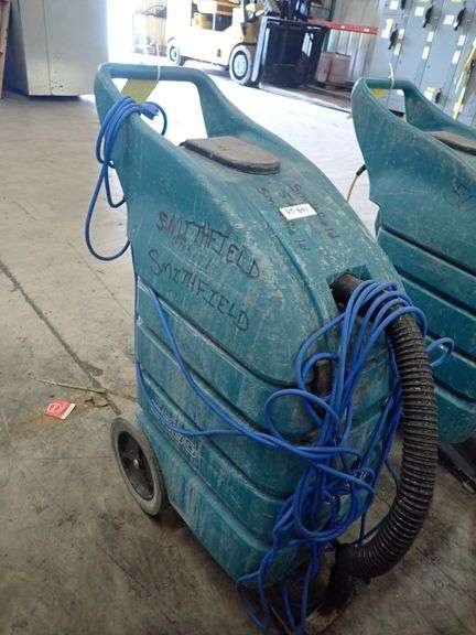 Tennant 3500 Electric Floor Scrubber - Yellow Tag Auctions
