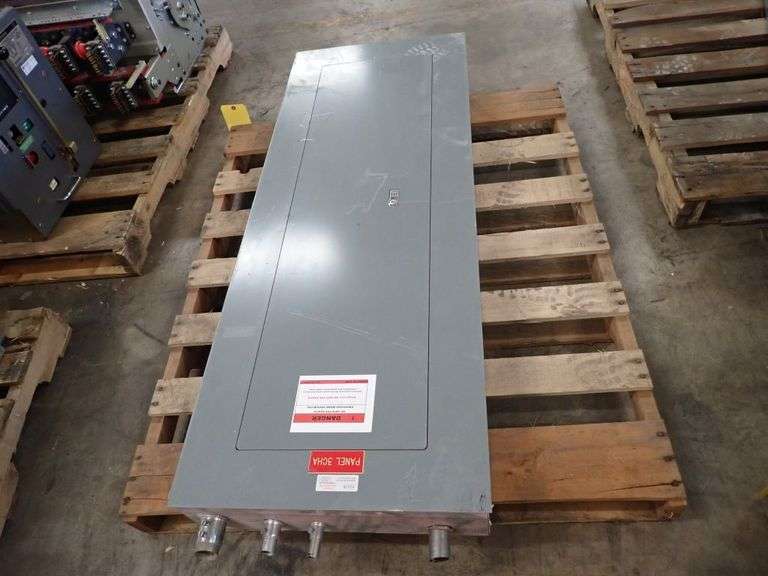 Square D NEHB Panelboard with Circuit Breakers - Yellow Tag Auctions