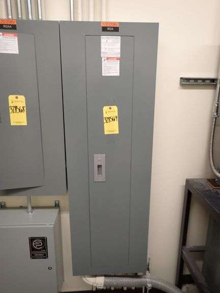 Square D 225A Panelboard with Circuit Breakers - Yellow Tag Auctions