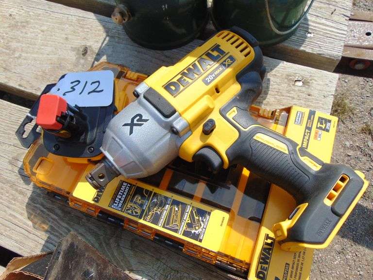 DEWALT 3\4" CORDLESS IMPACT 1/2" SOCKETS, 20V -18V BATTERY ADAPTER ...