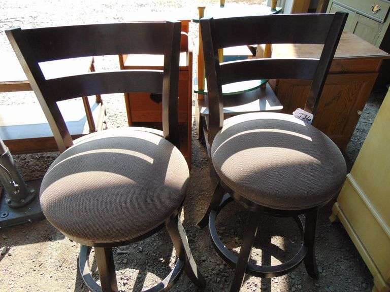 2 SWIVEL BAR STOOLS - Ziemer Hilbrands Auctions