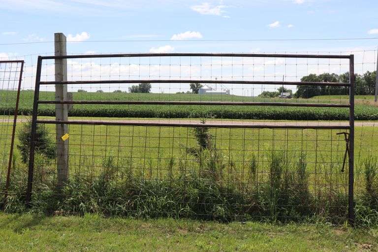 16FT X 2IN X 8FT GATE - Ziemer Hilbrands Auctions