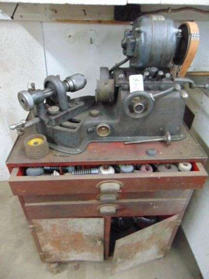 VALVE REFACER W HARD SEAT AND GRINDER, W/ REAMERS STONES, AND PILOTS ...