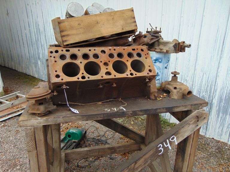V8 FLAT HEAD ENGINE BLOCK AND PARTS - Ziemer Hilbrands Auctions