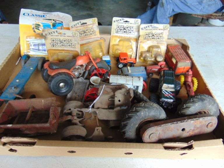 ASSORTED TOYS - Ziemer Hilbrands Auctions
