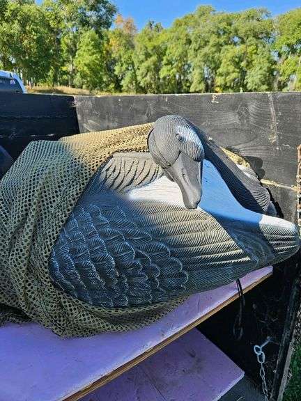 6 CANADA GOOSE FIELD DECOYS - Ziemer Hilbrands Auctions