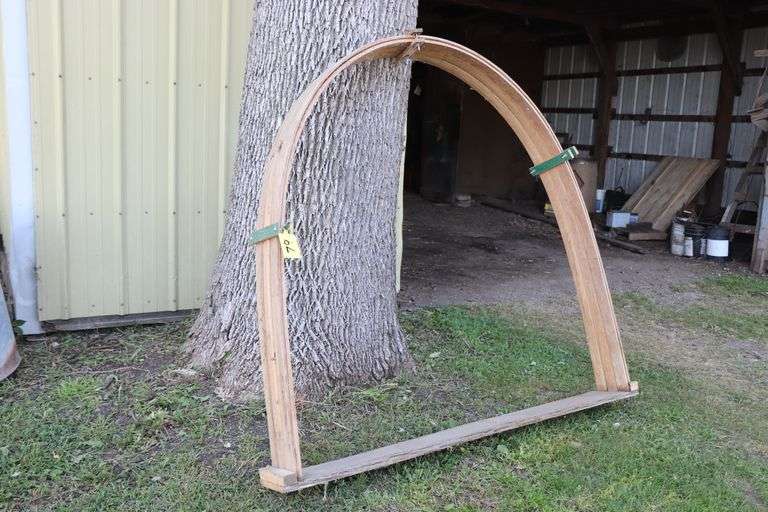 (6) COVERED WAGON WOODEN HOOPS - Ziemer Hilbrands Auctions
