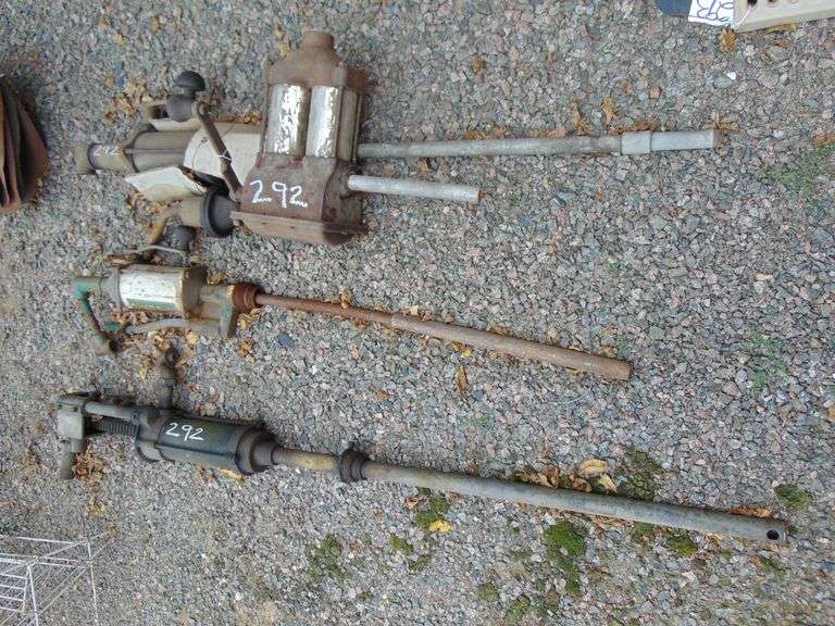 4-OIL PUMP HANDLES - Ziemer Hilbrands Auctions