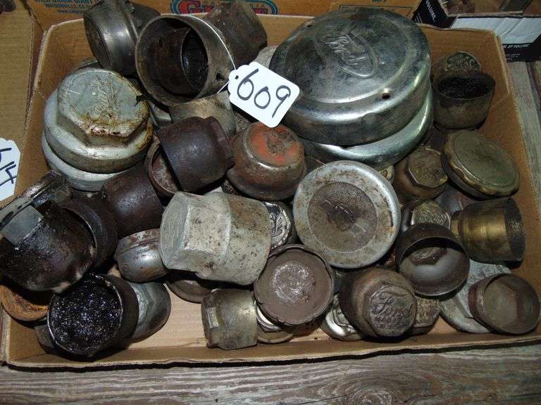ASSORTED MODEL T WHEEL HUB COVERS FORD AND CHEVY PARTS - Ziemer ...