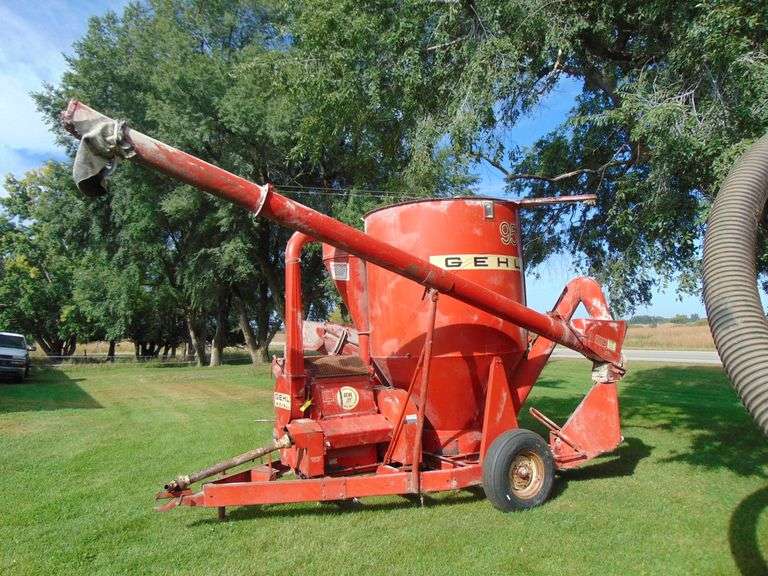 GEHL 95 MIX ALL FEED MILL, 540 PTO, W/ SCREENS, SOLID BOTTOM, GOOD AUGERS - Ziemer Hilbrands ...