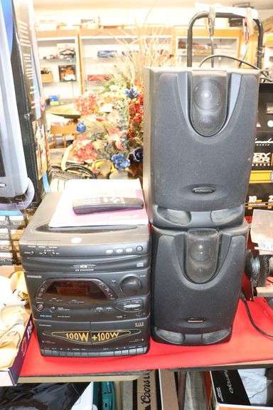 MAGNAVOX SOUND SYSTEM WITH SPEAKERS - Ziemer Hilbrands Auctions
