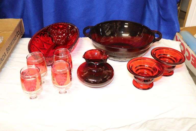 RUBY RED GLASSWARE - Ziemer Hilbrands Auctions