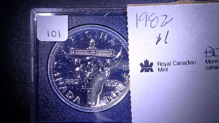 1982 CANADIAN DOLLAR UNC - Ziemer Hilbrands Auctions