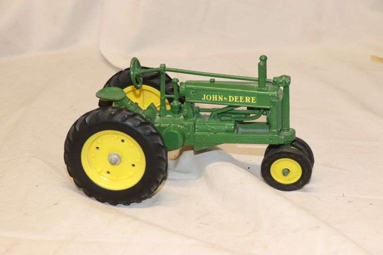 JOHN DEERE MODEL A - Ziemer Hilbrands Auctions