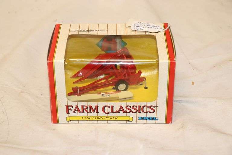 CASE CORN PICKER - Ziemer Hilbrands Auctions