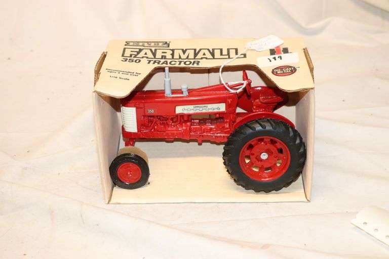 FARMALL 350 TRACTOR - Ziemer Hilbrands Auctions