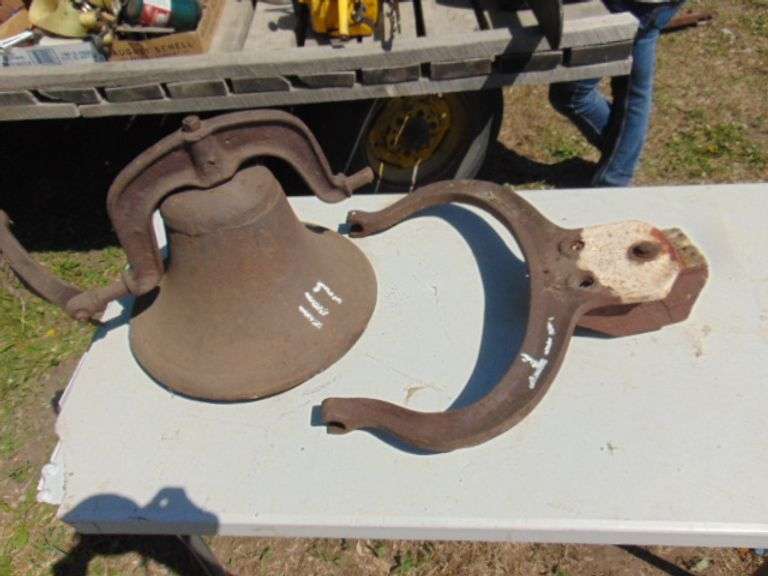 SCHOOL BELL WITH BRACKET - Ziemer Hilbrands Auctions