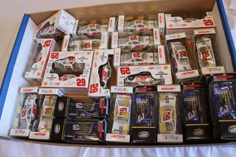 NASCAR MINI CARS - Ziemer Hilbrands Auctions