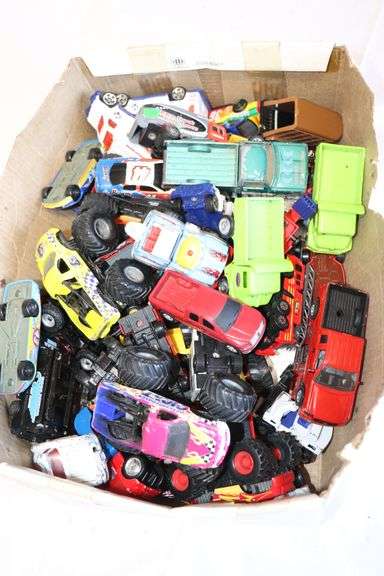 ASSORTED TOY CARS - Ziemer Hilbrands Auctions