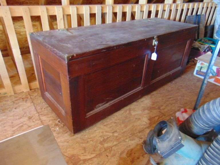LG CHEST 26" X 6' - Ziemer Hilbrands Auctions