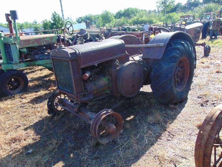 JD MODEL D ON CUT DOWN WHEELSO MISSING FRONT RUBBER SERIAL # 91833 ...