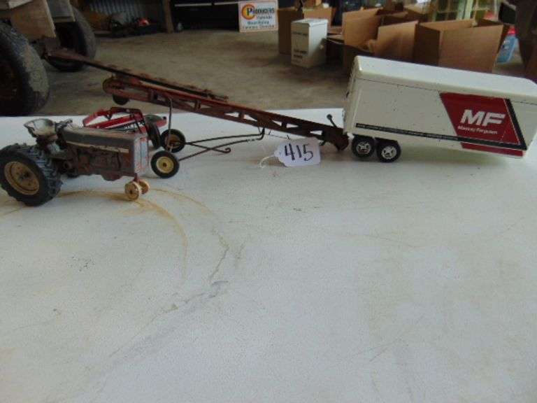 PARTS TOYS, ELEVATOR, RAKE, TRACTOR, SEMI TRL - Ziemer Hilbrands Auctions