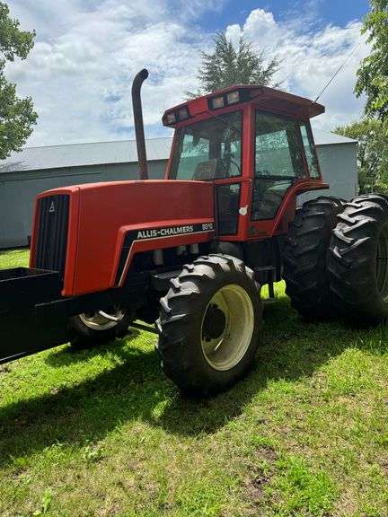 ALLIS CHALMERS 8010 DIESEL TRACTOR, 3995 HOURS, MFWD, CAB, ROCK BOX ...