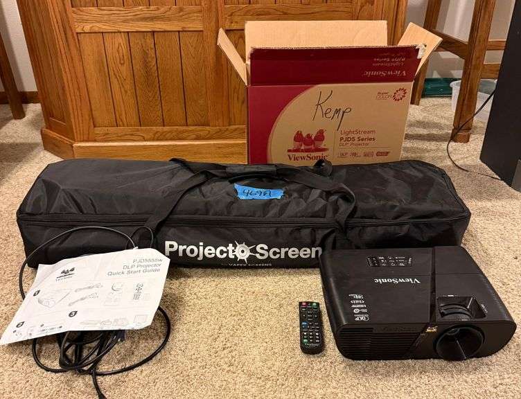 PROJECTO SCREEN, VIEW SONIC PROJECTOR - Ziemer Hilbrands Auctions