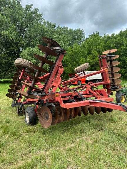 CASE IH MODEL 496 20FT CUSHION GANG TANDEM DISK WITH 3 BAR MULCHER ...