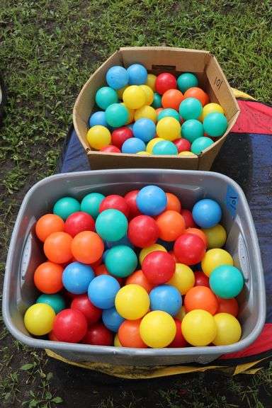 BALL PIT SET - Ziemer Hilbrands Auctions