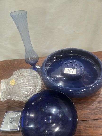BLUE FOG BOWL (WELLER) GLASS DISH, BLUE VASE - Ziemer Hilbrands Auctions