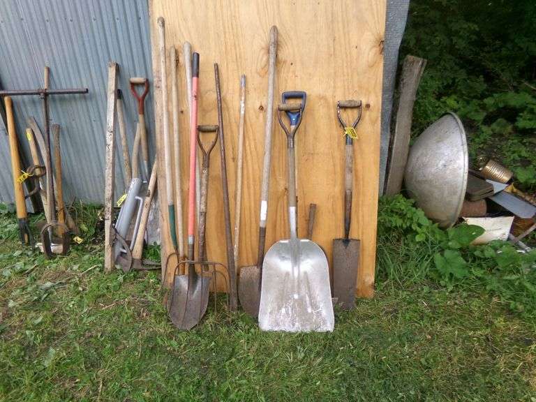 HAY FORK, ALUMINUM SHOVEL, SPADE, 3 TINE FORK, PRY BAR - Ziemer ...