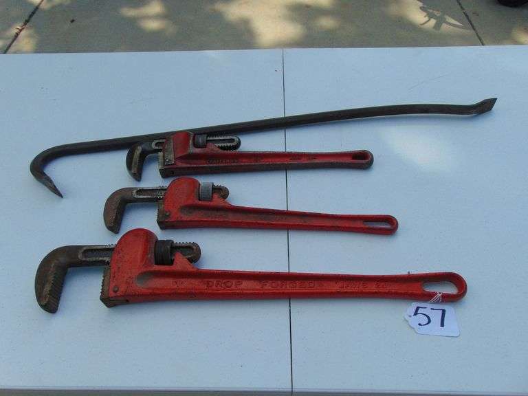 CRAFTSMAN PIPE WRENCHES 18" AND 24", CROW BAR - Ziemer Hilbrands Auctions