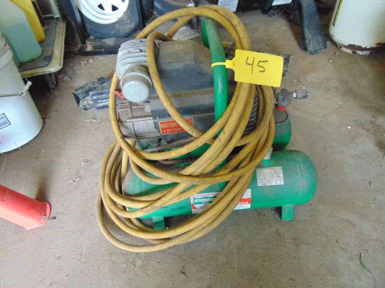 INTERCHANGE AIR COMPRESSOR WITH HOSE - Ziemer Hilbrands Auctions